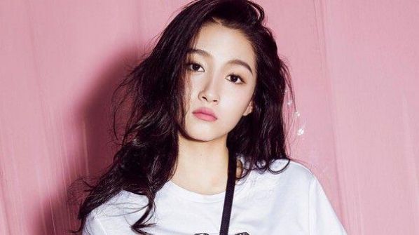 Top 15 Most Beautiful Chinese Actresses Ranked (2022) - OtakusNotes